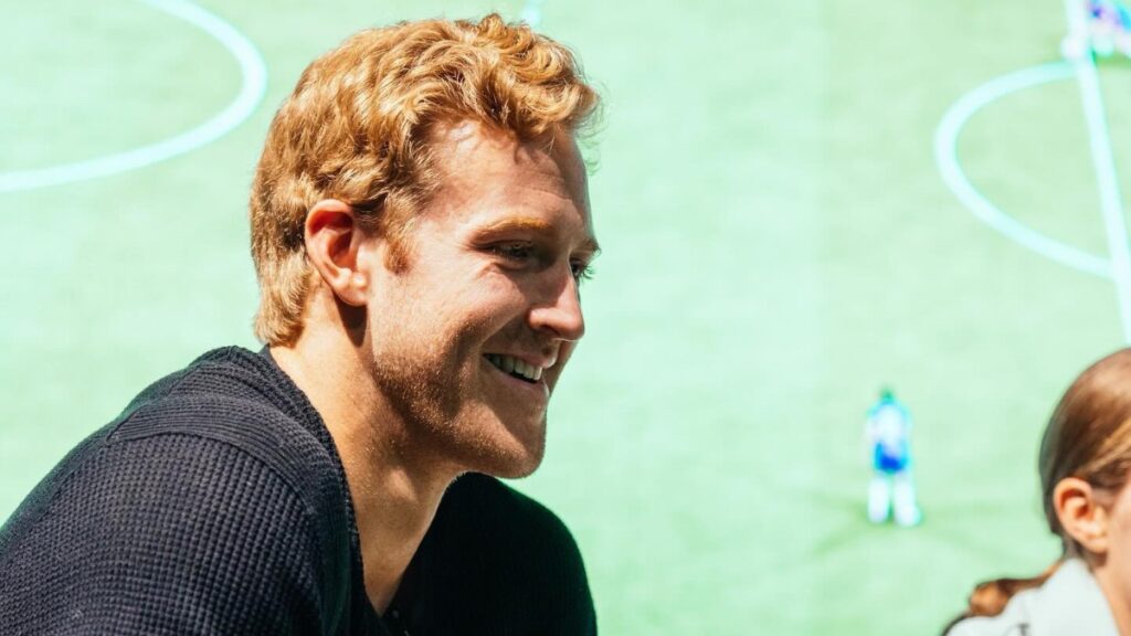 Dougie Hamilton Set to Stay with New Jersey Devils